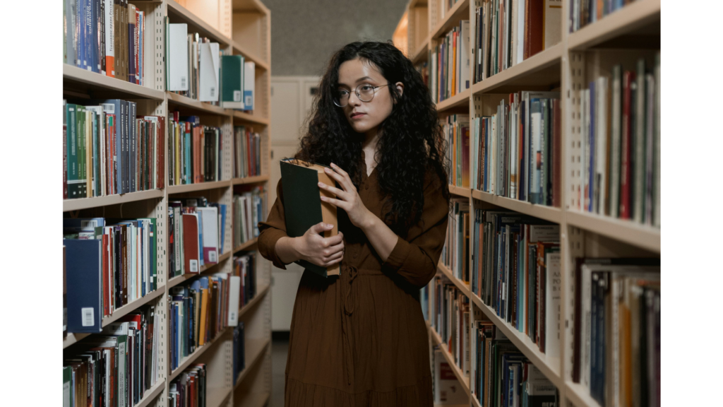 How To Become A Librarian Without A Degree? Easy Directions ...